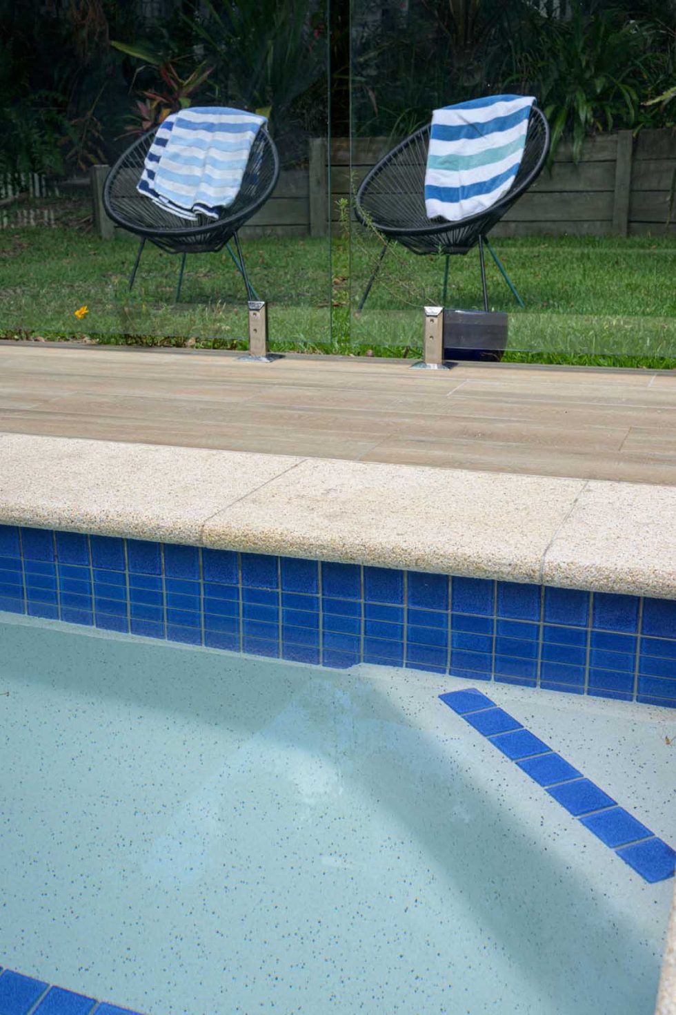 Pacific Blue 58mm Ceramic Mosaic Pool Tiles CM148