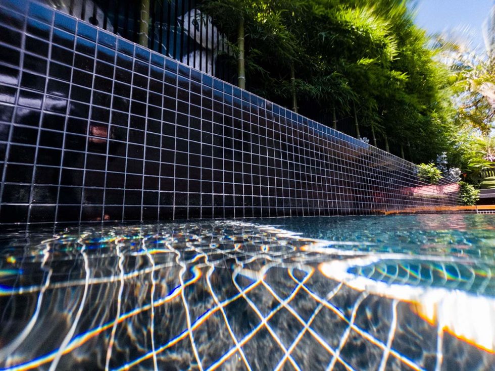 Black 48mm Ceramic Mosaic Pool Tiles CMC120