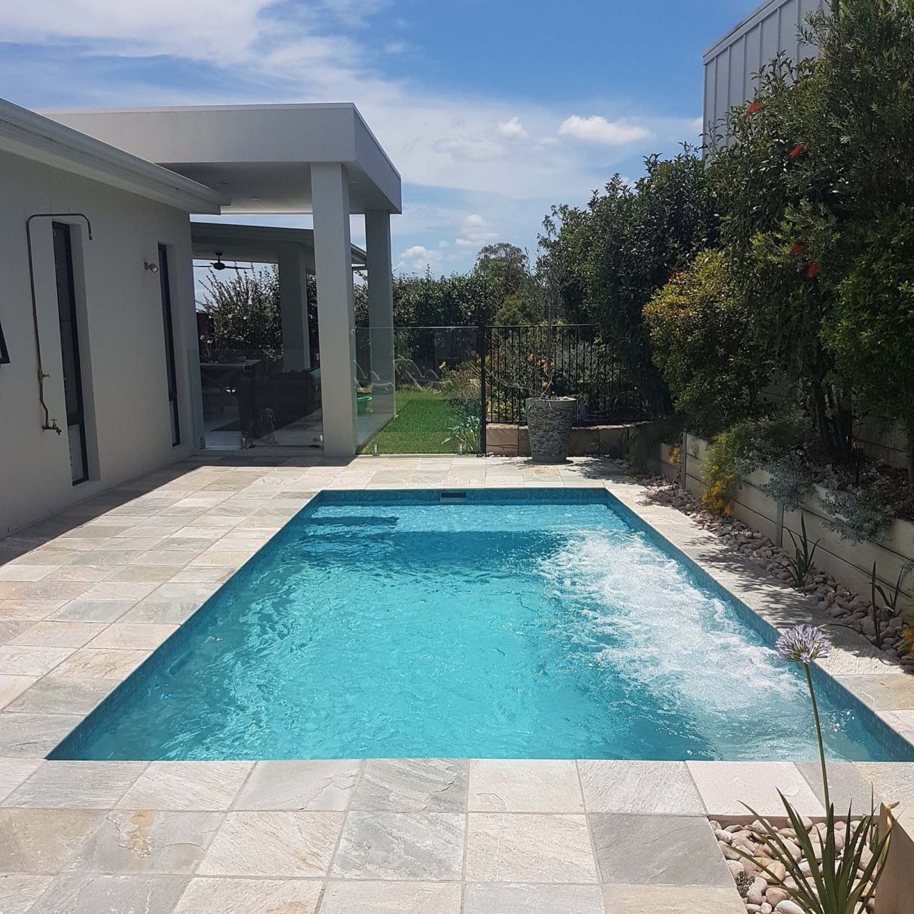 Sea Spray 23mm Is A Smart Look Mosaic Tile And Provides A Very Polished ...