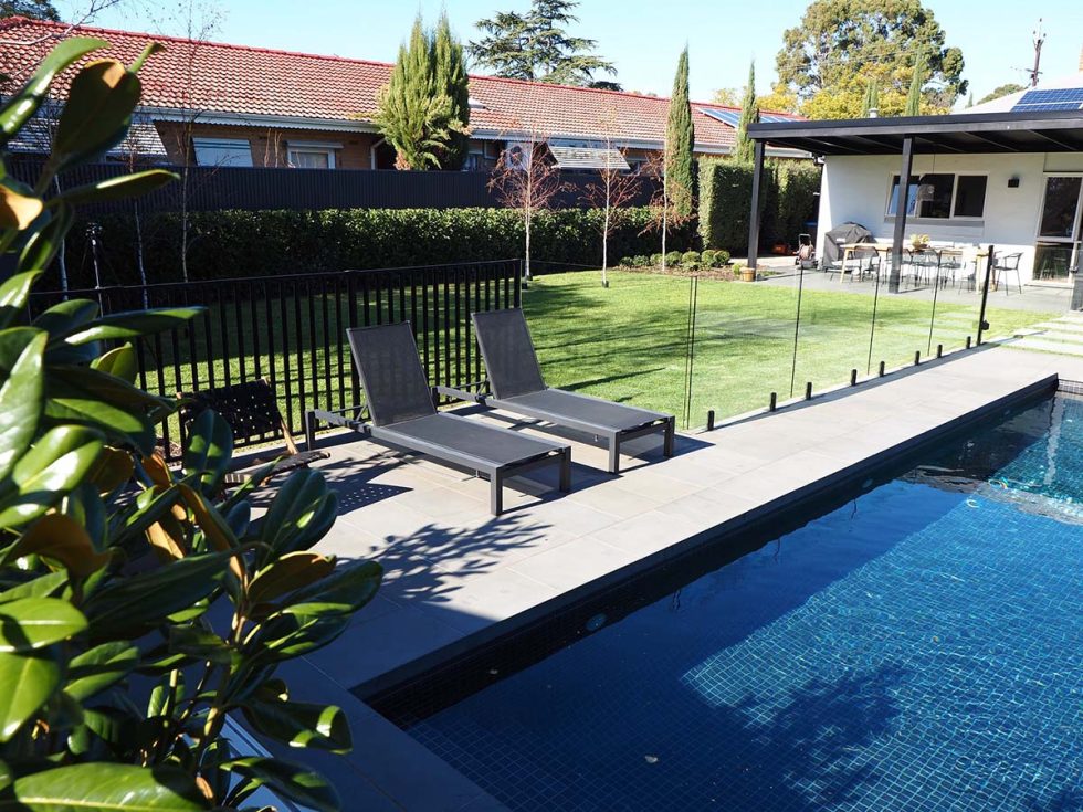 Beautiful Dark Grey Mosaic 48mm Ceramic Pool Tiles CMC305