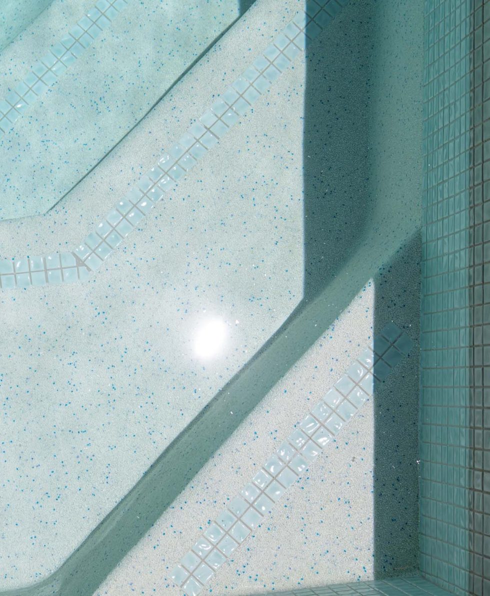 Sea Mist Wavy 23mm Ceramic Mosaic Pool Tiles CMC570