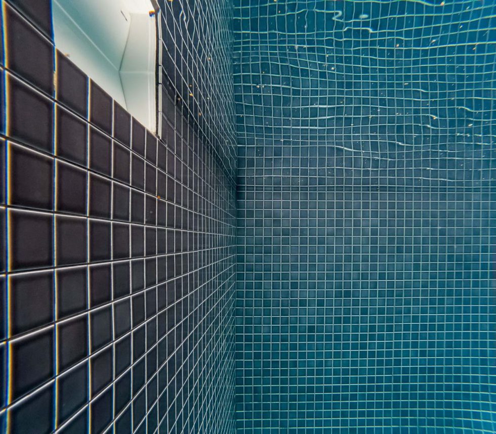 Beautiful Dark Grey Mosaic 48mm Ceramic Pool Tiles CMC305