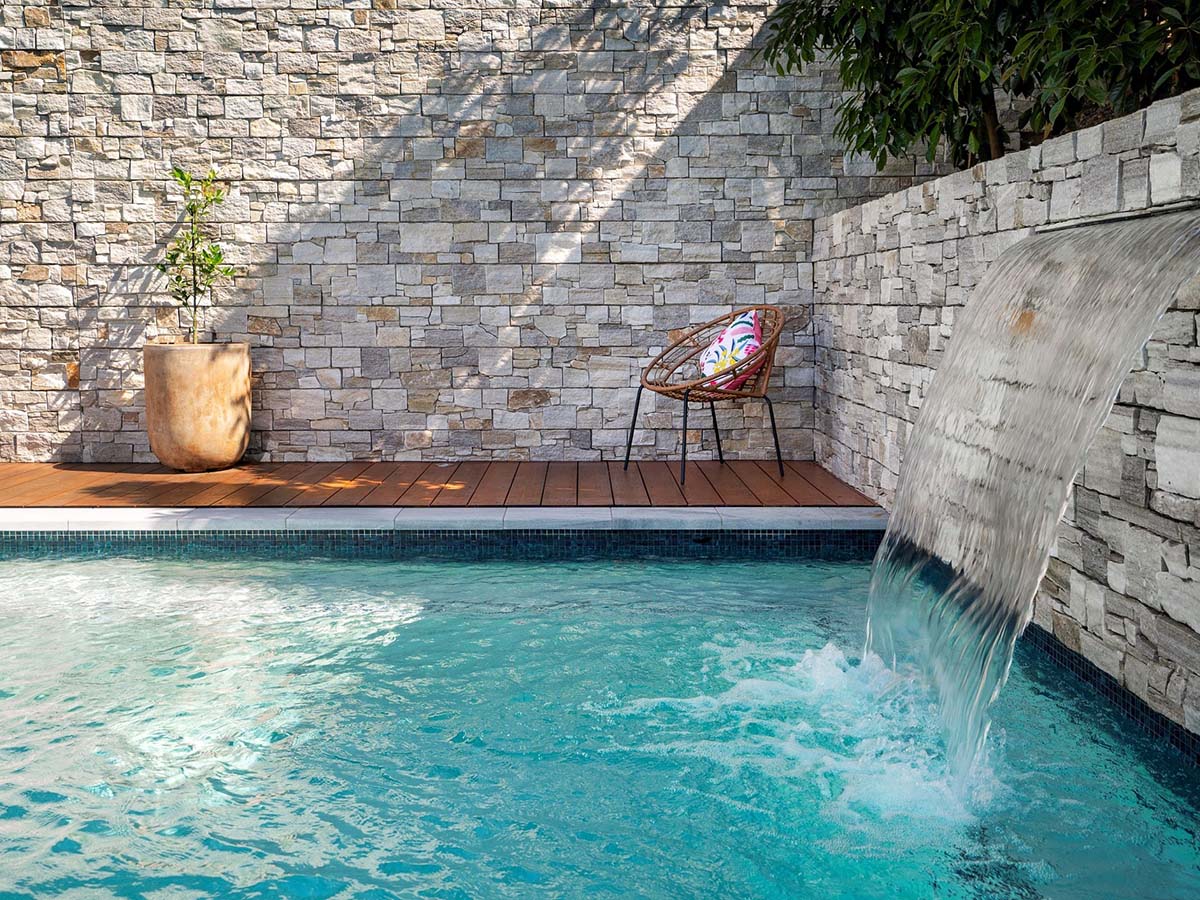 SS515 Thredbo Stacked Stone Wall Cladding 550 X 200mm Panel Size SS515