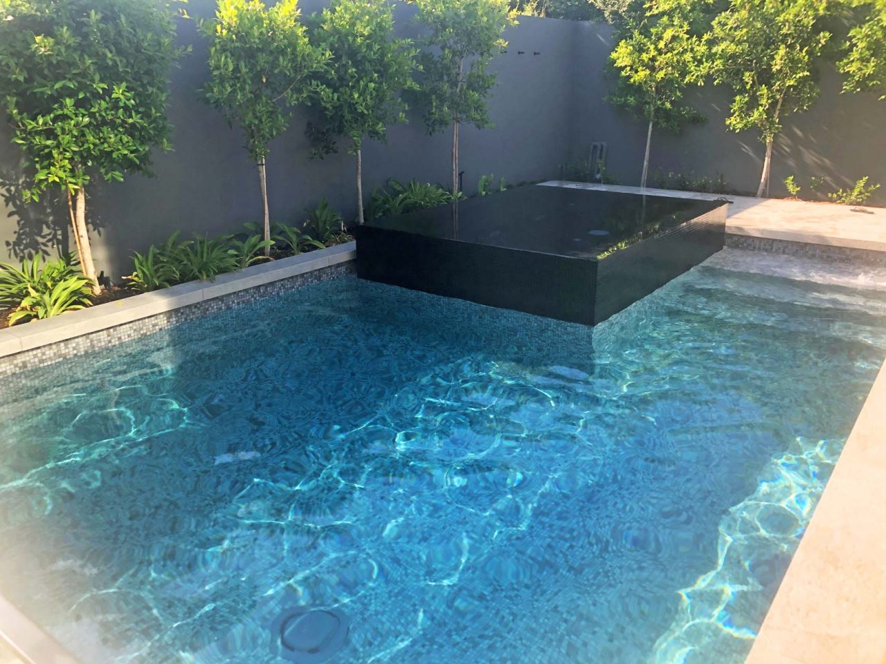 Black Glass Mosaic Pool Tiles GC095