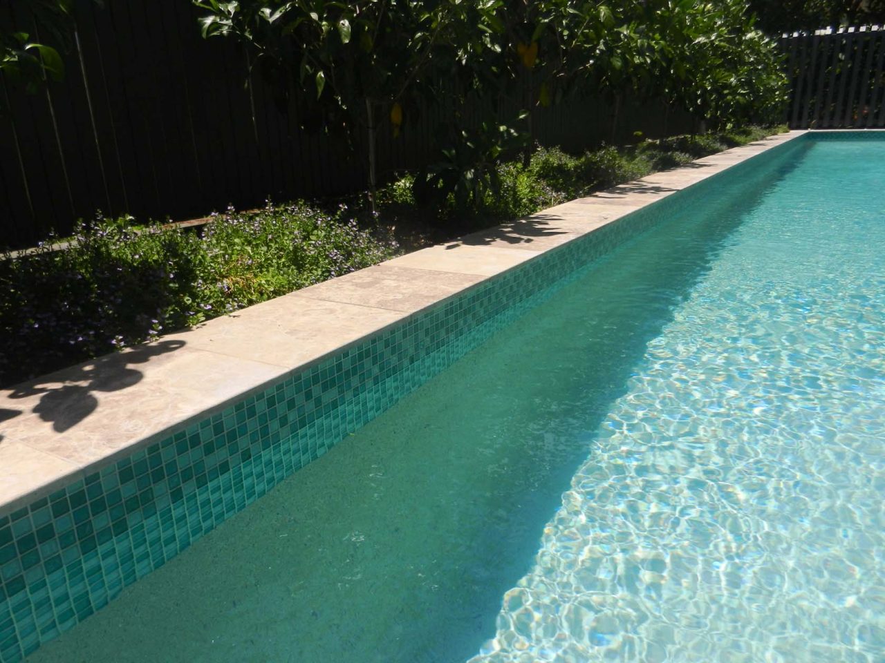 Aqua Blend Crystal Glass Mosaic Pool Tiles GCR041