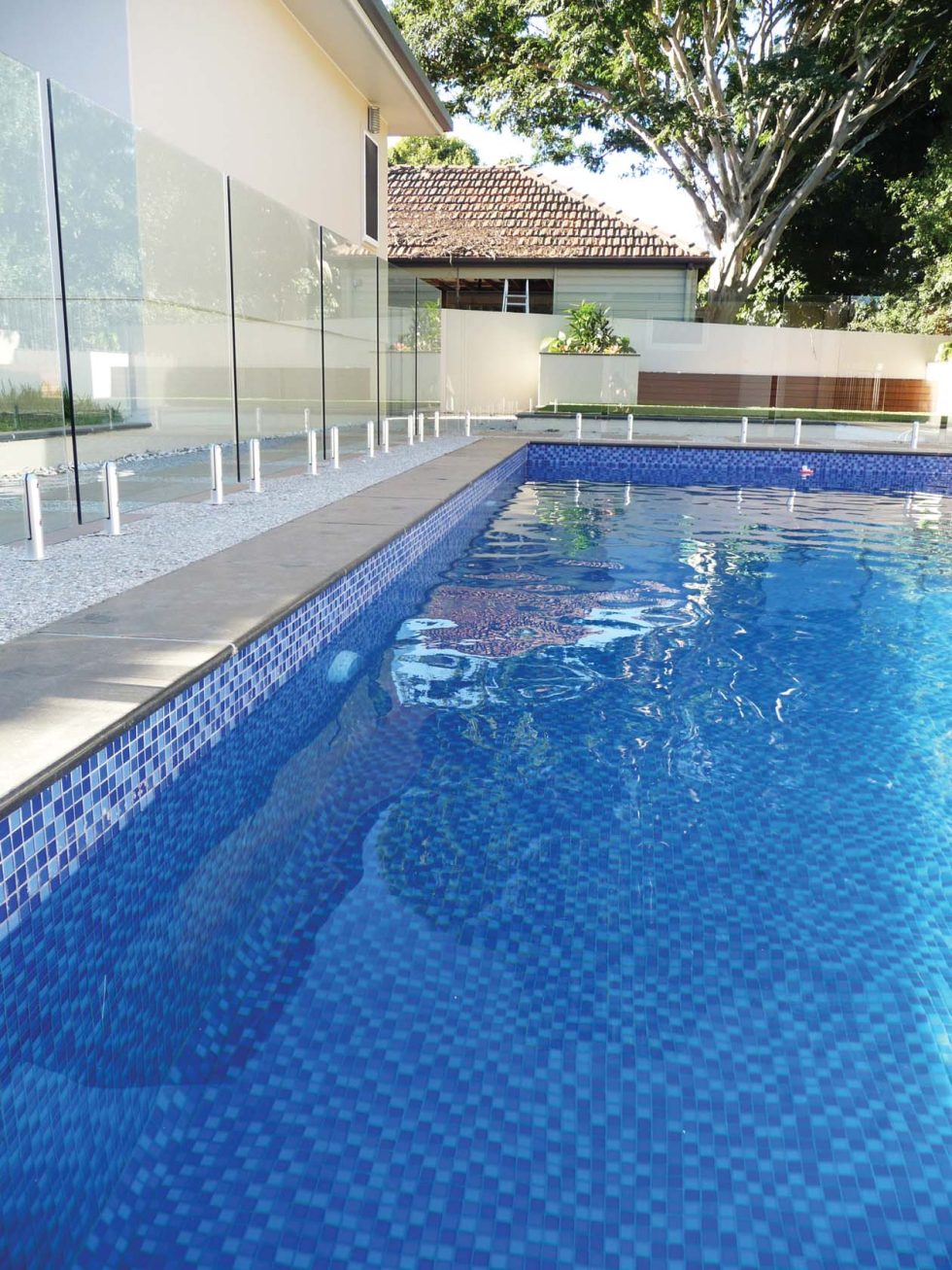 Mid Blue Blend Crystal Pool Tiles Glass Mosaic Tiles GCR080
