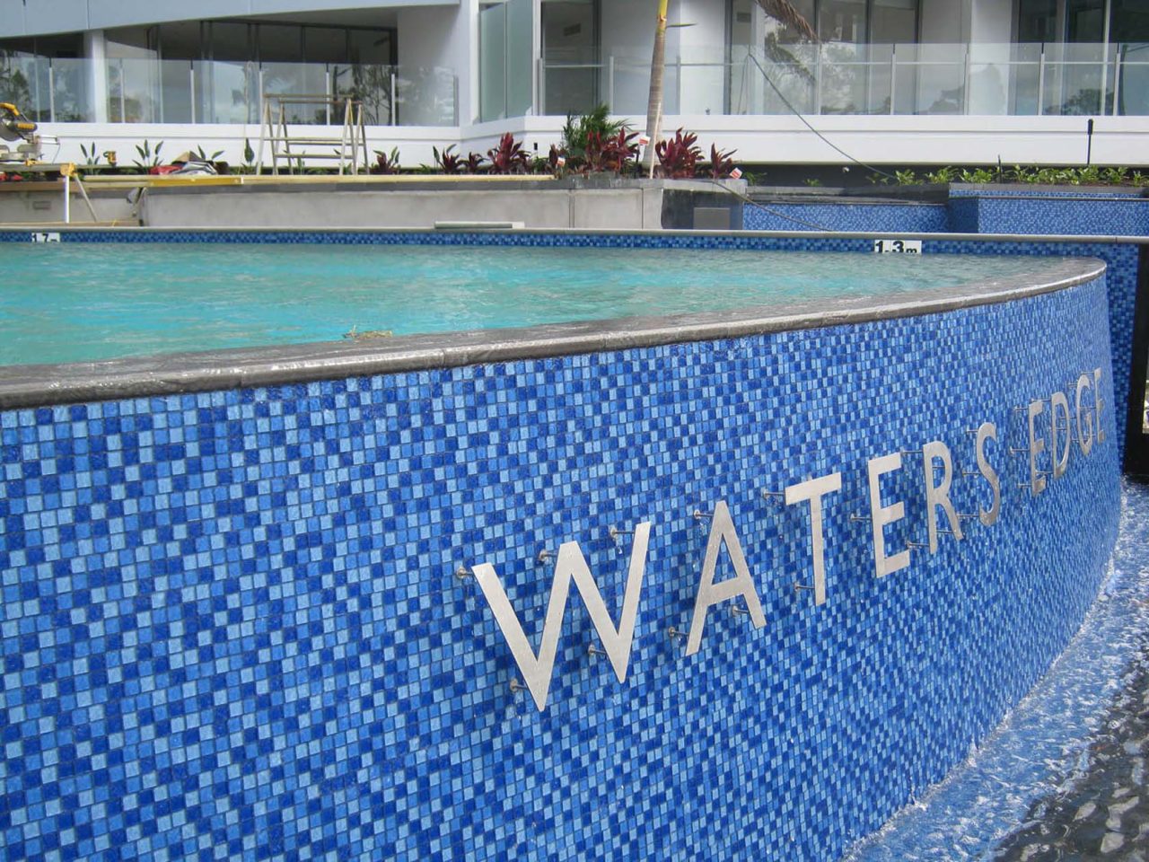 Mid Blue Blend Crystal Pool Tiles Glass Mosaic Tiles GCR080
