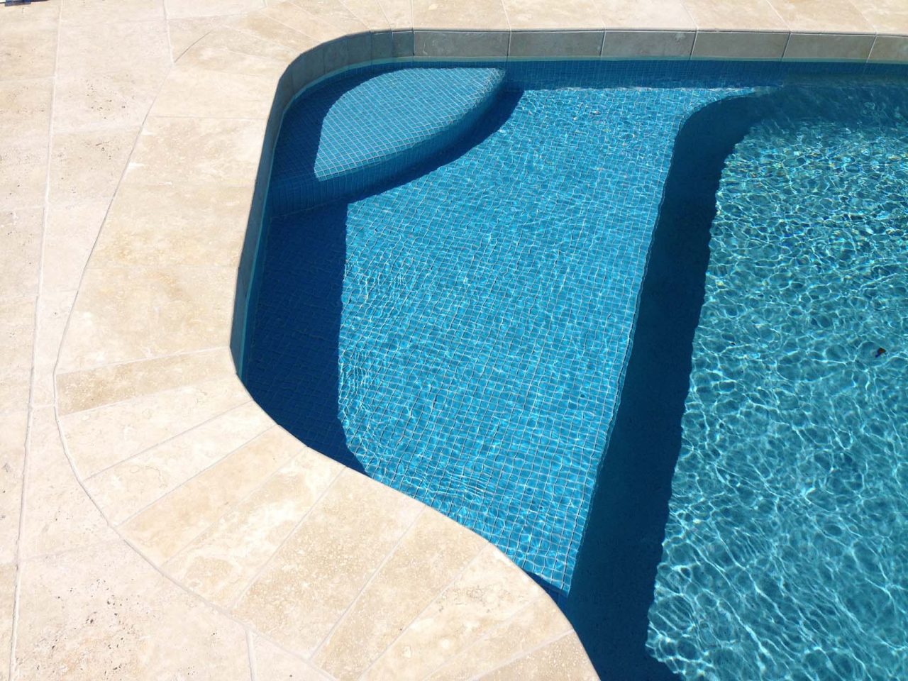 Sky Blue Crystal 23mm Mosaic Pool Tiles Crystal Glass GCR210
