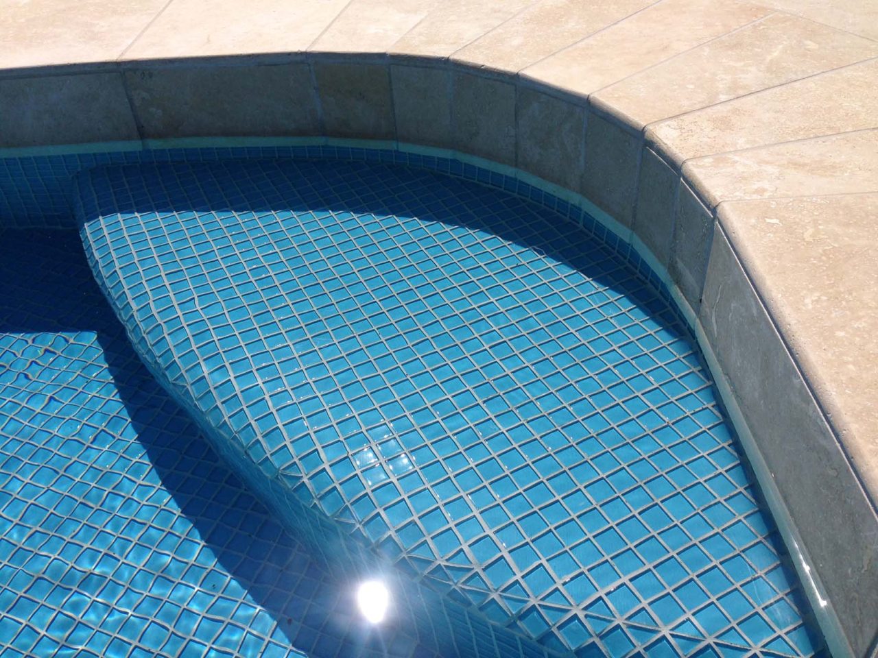 Sky Blue Crystal 23mm Mosaic Pool Tiles Crystal Glass GCR210