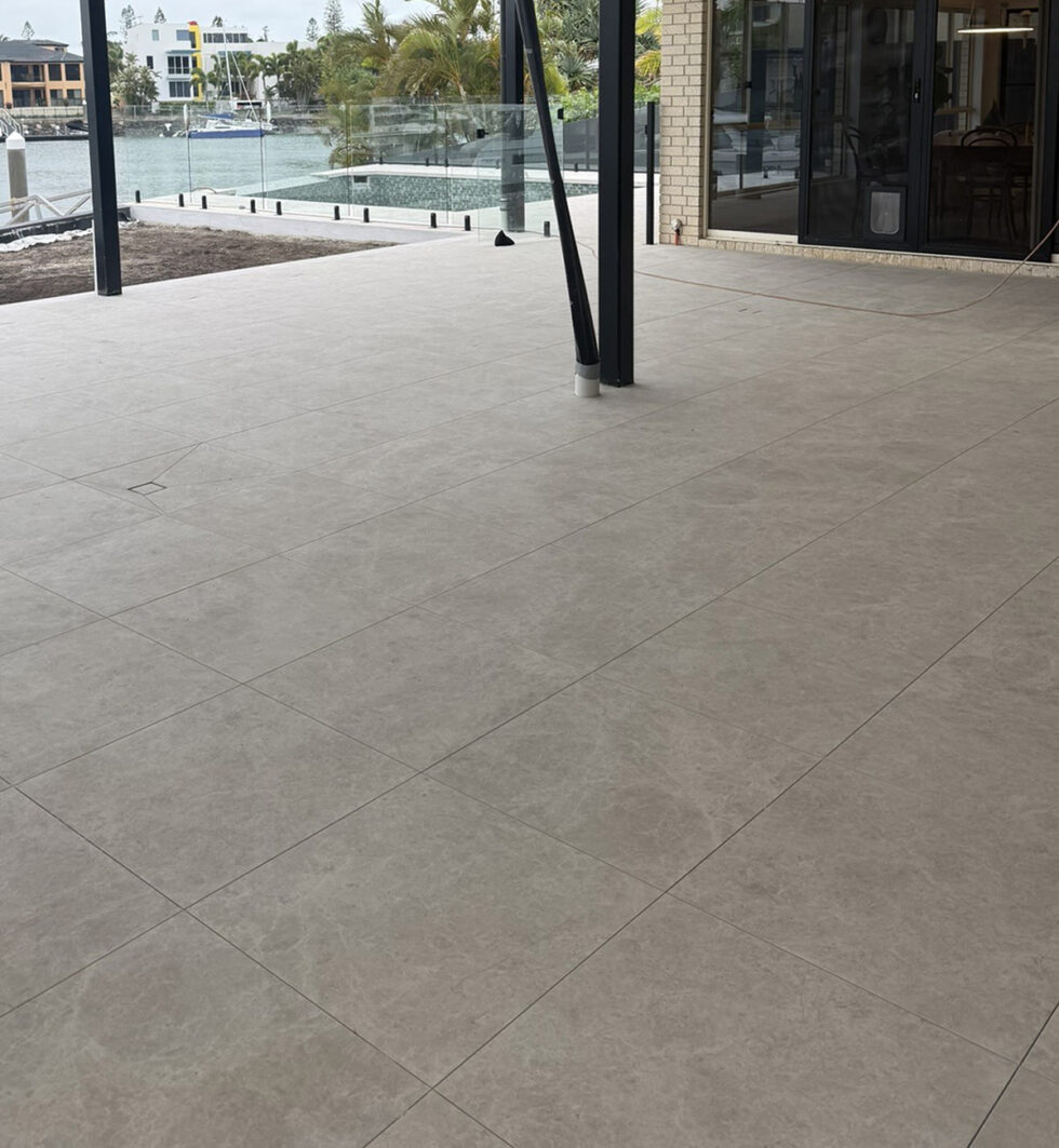 Limestone Look Porcelain Tiles: Silver Shadow Limestonio®